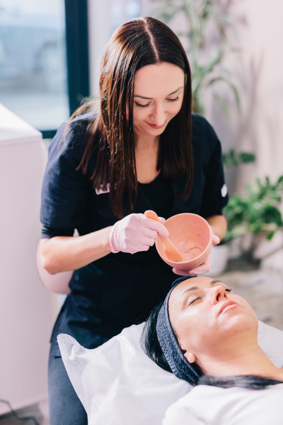 ESTHETICIAN PROGRAM - Rise Aesthetic Institute